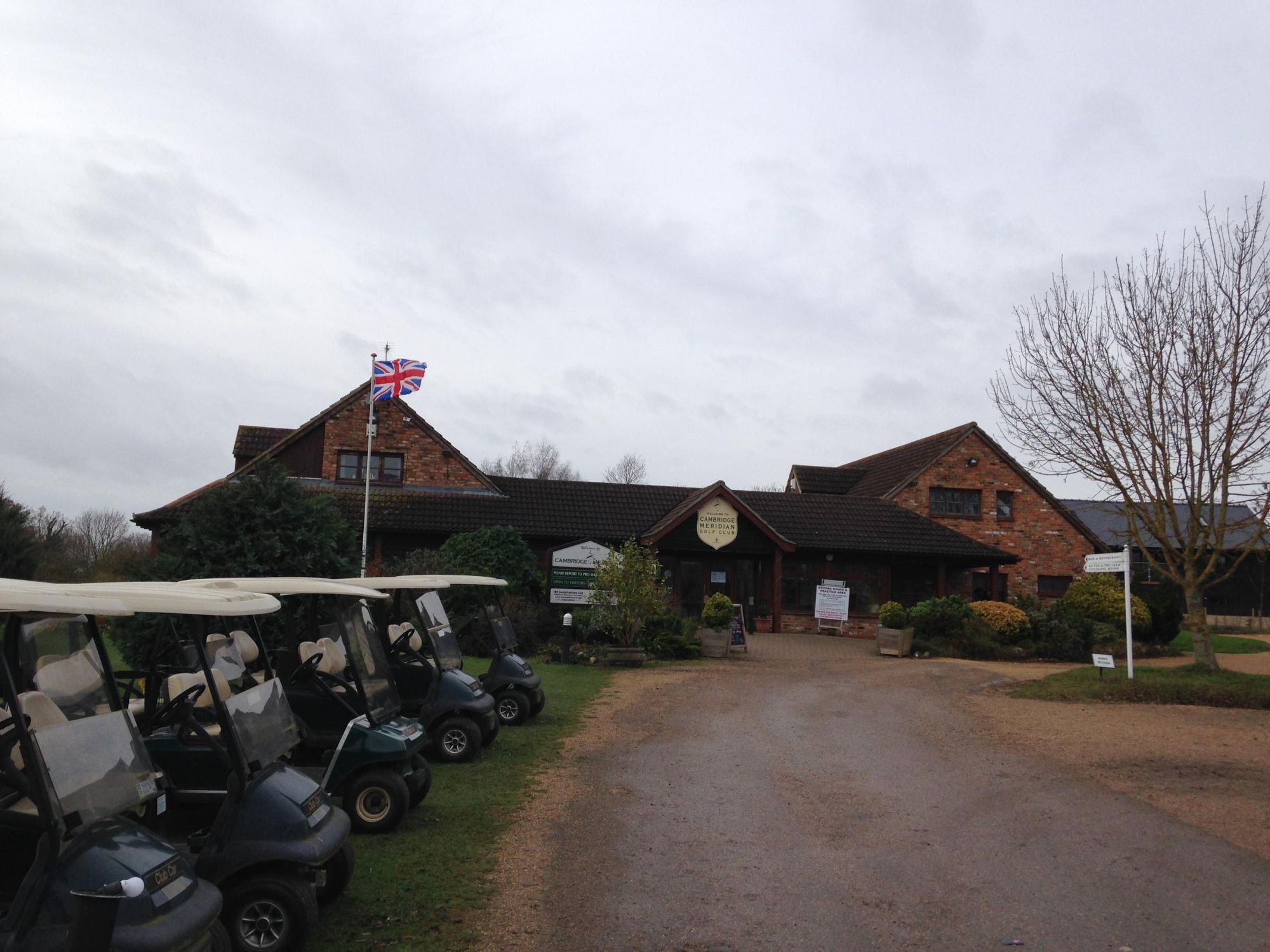 Cambridge Meridian Golf Course Clubhouse, Toft - CAMRA - The Campaign ...