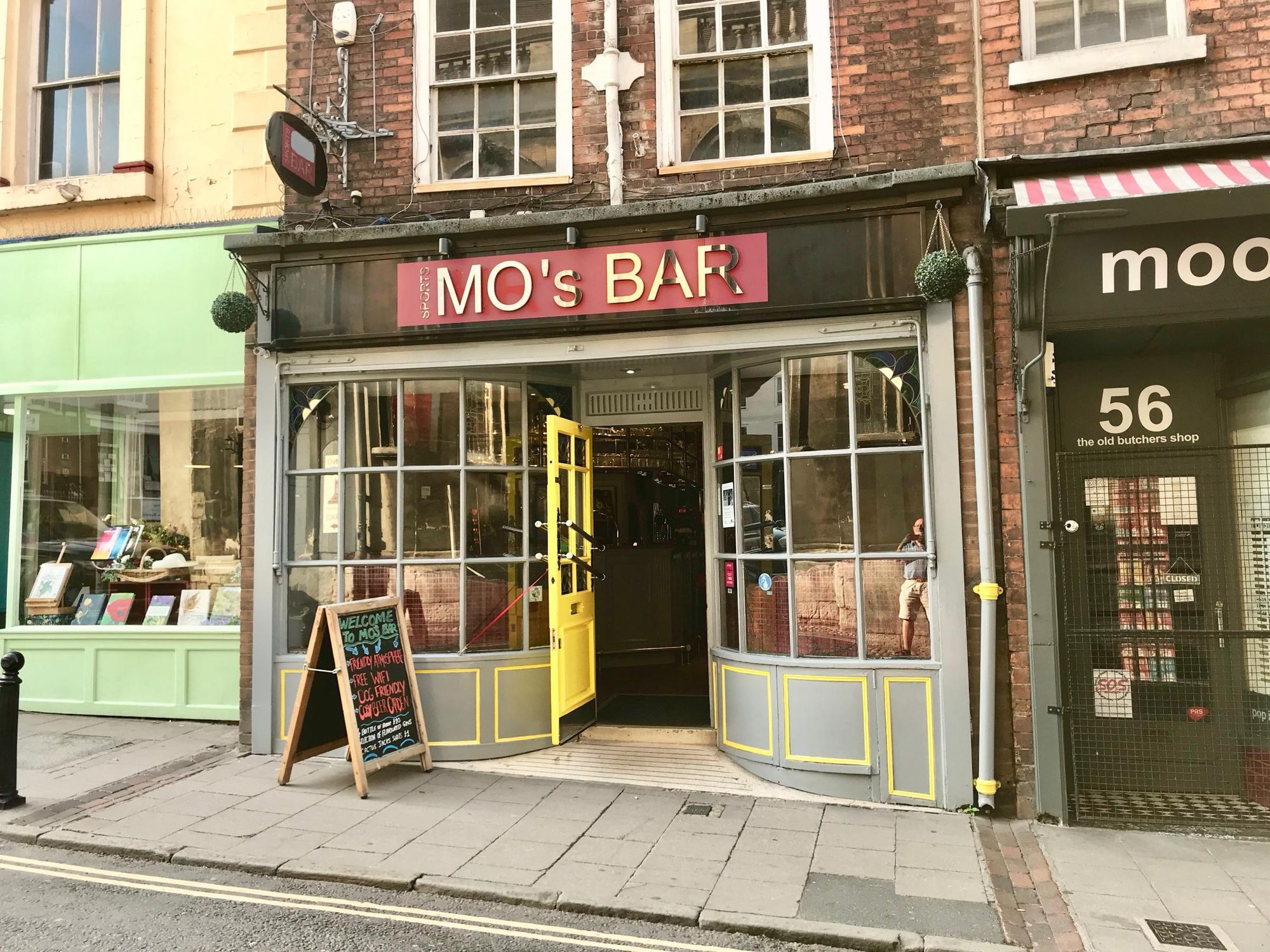 Mo's Bar, Bewdley - CAMRA - The Campaign for Real Ale