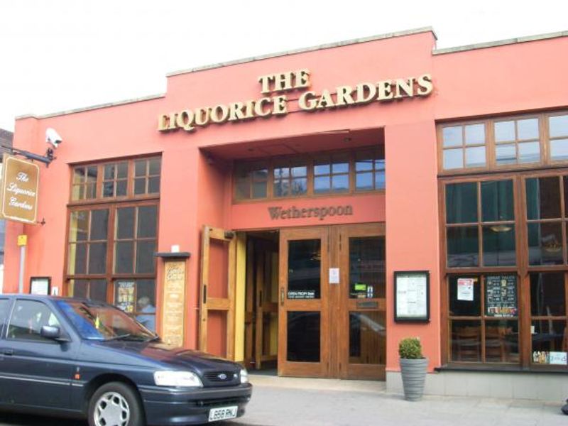 Amor Cocktail Bar, Worksop - CAMRA - The Campaign for Real Ale