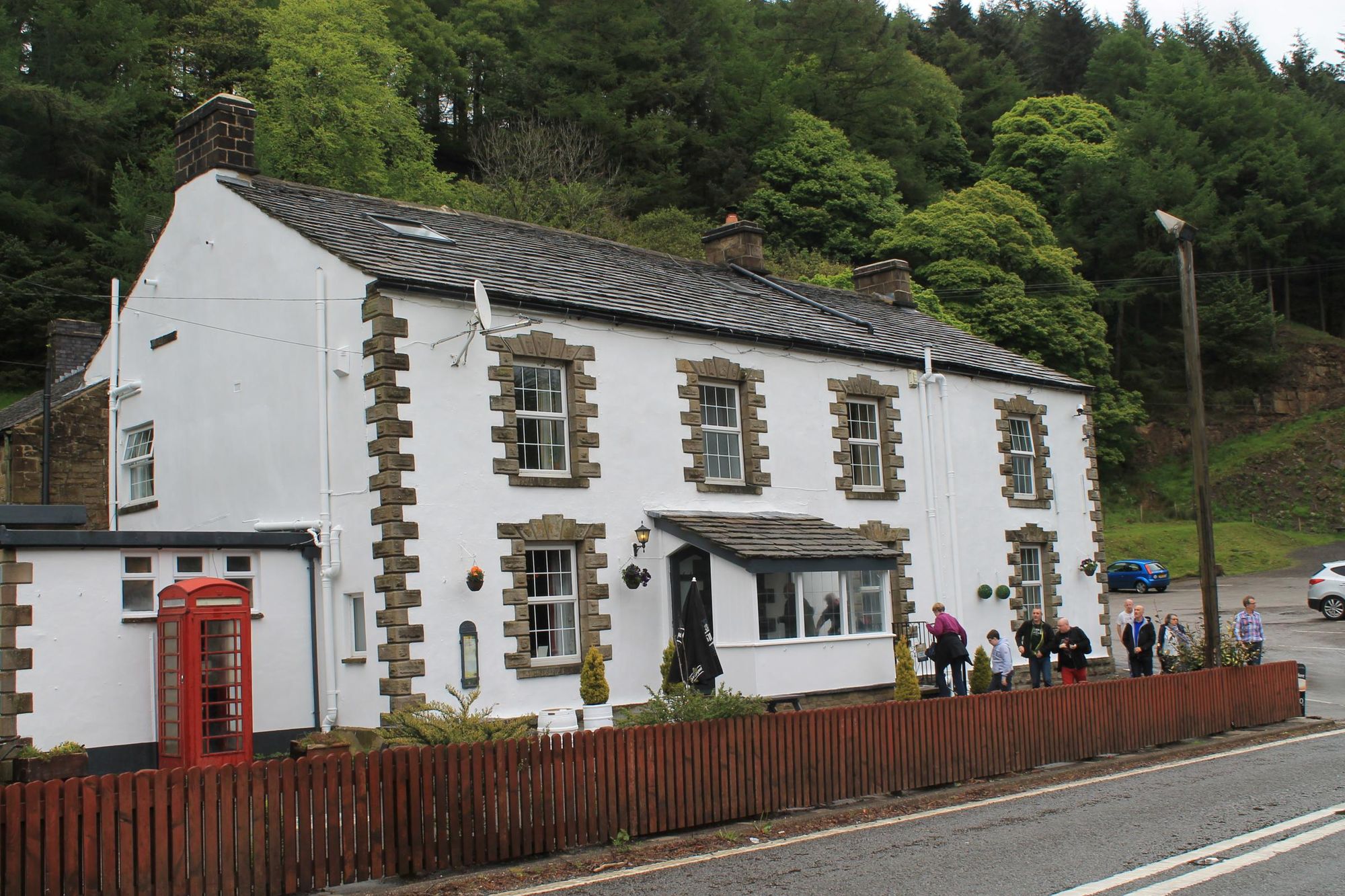 Snake Pass Inn, Bamford - CAMRA - The Campaign for Real Ale