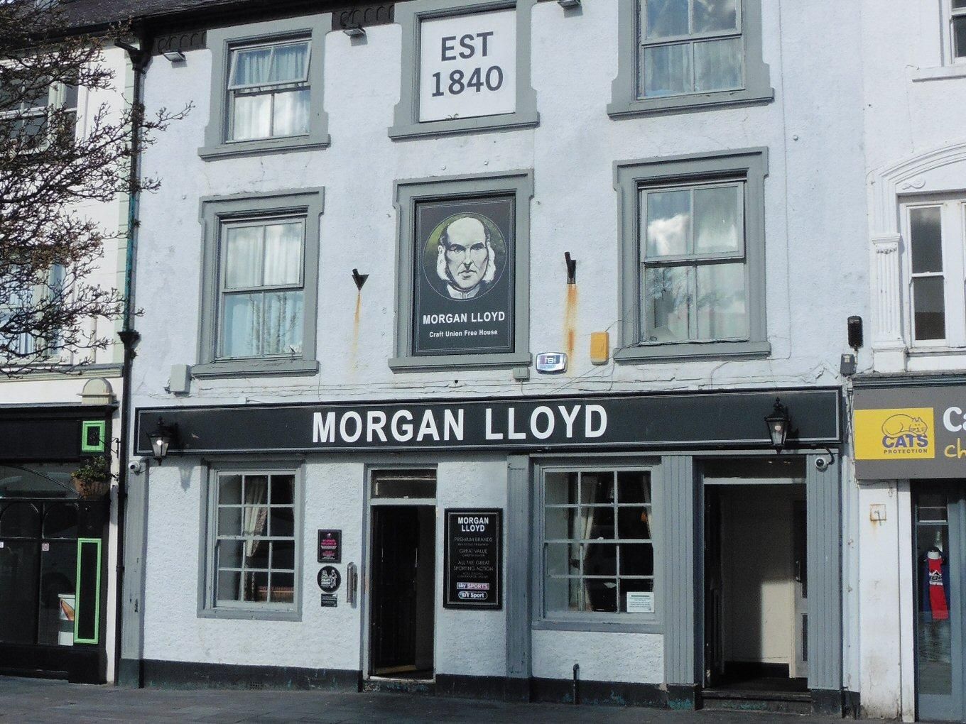 Morgan Lloyd Tavern, Caernarfon - CAMRA - The Campaign for Real Ale