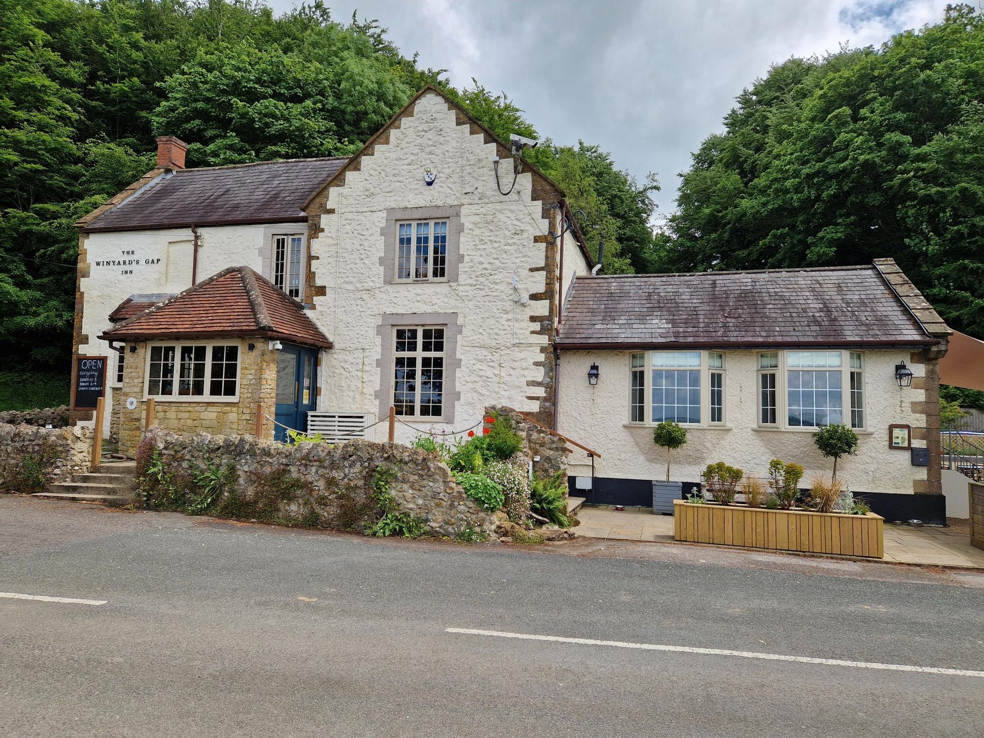 Winyards Gap Inn, Chedington - CAMRA - The Campaign for Real Ale