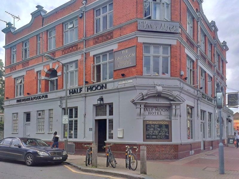 Half Moon, Putney - CAMRA - The Campaign for Real Ale