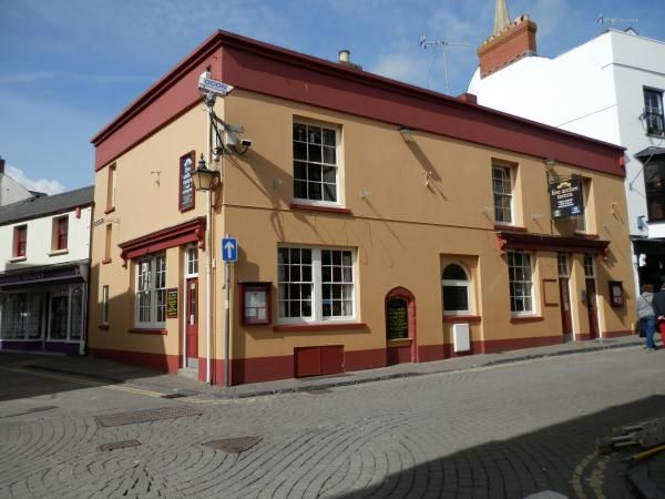 Five Arches Tavern, Tenby - CAMRA - The Campaign for Real Ale