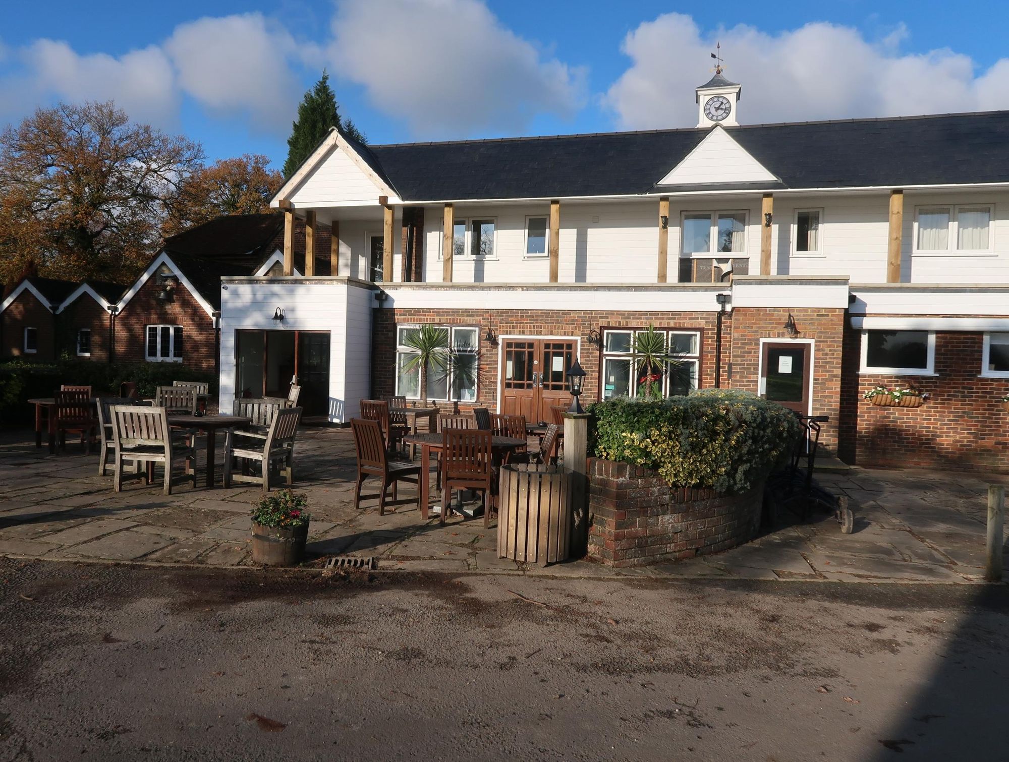 Gatton Manor, Ockley - CAMRA - The Campaign for Real Ale
