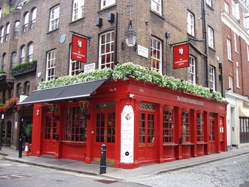 Cavalry & Guards Club, London - CAMRA - The Campaign for Real Ale