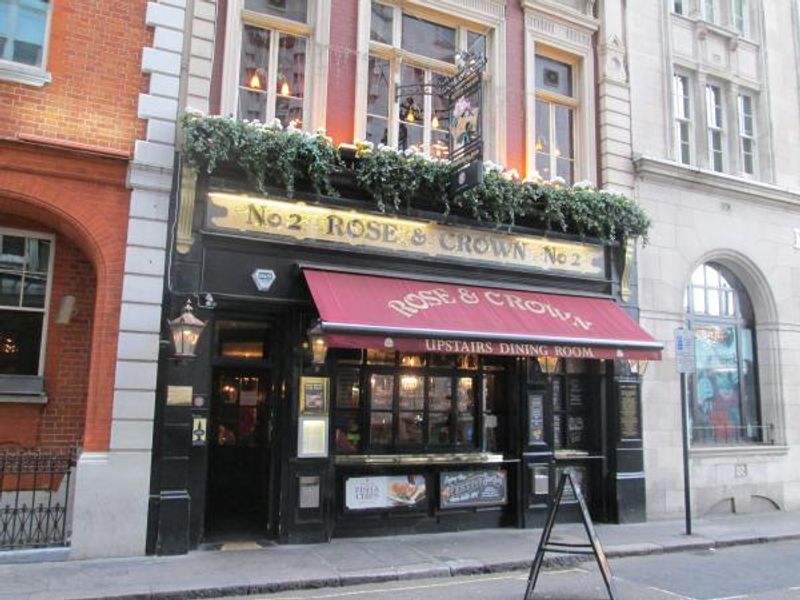 Cavalry & Guards Club, London - CAMRA - The Campaign for Real Ale