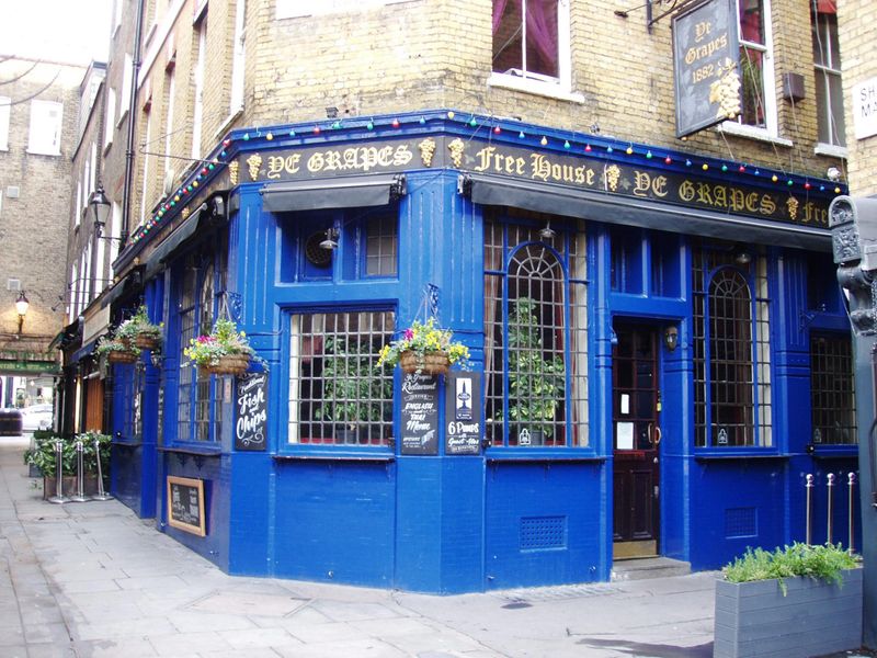 Cavalry & Guards Club, London - CAMRA - The Campaign for Real Ale