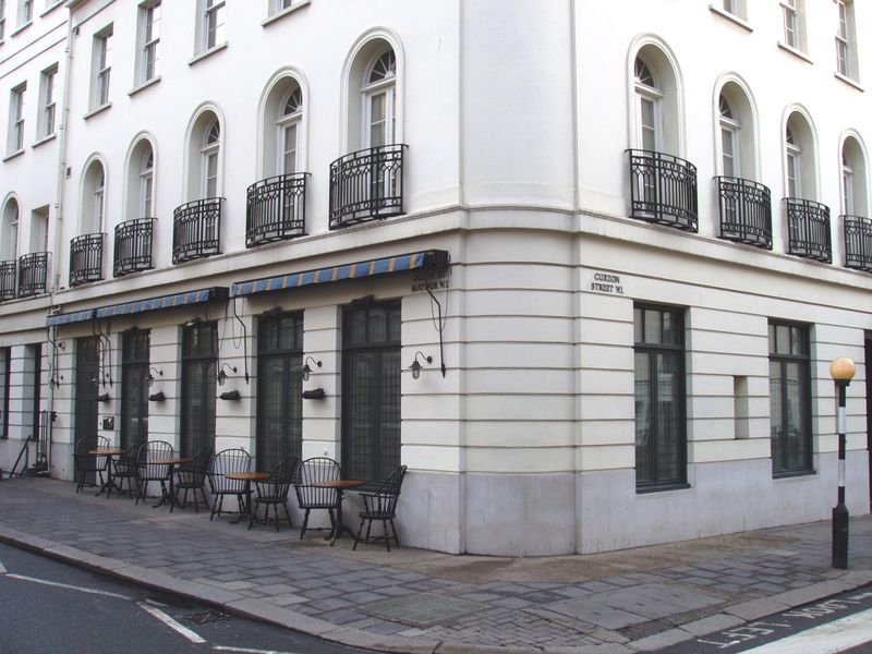 Cavalry & Guards Club, London - CAMRA - The Campaign for Real Ale