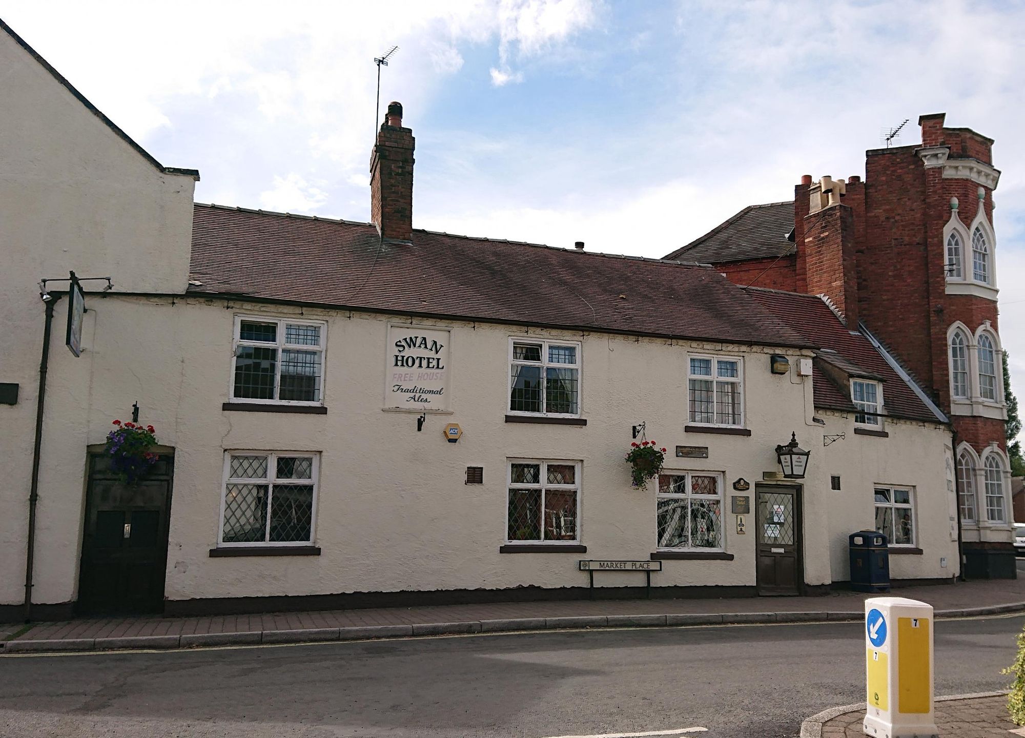 Swan Hotel, Brewood - CAMRA - The Campaign for Real Ale