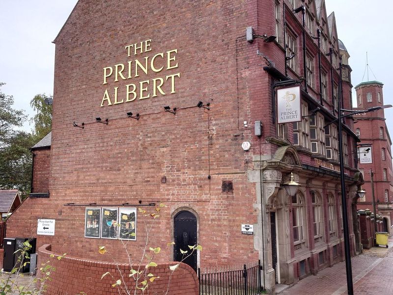 Wave Bar, Wolverhampton - CAMRA - The Campaign for Real Ale