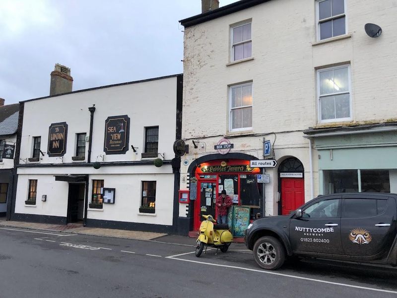 Pebbles Tavern, Watchet - CAMRA - The Campaign for Real Ale