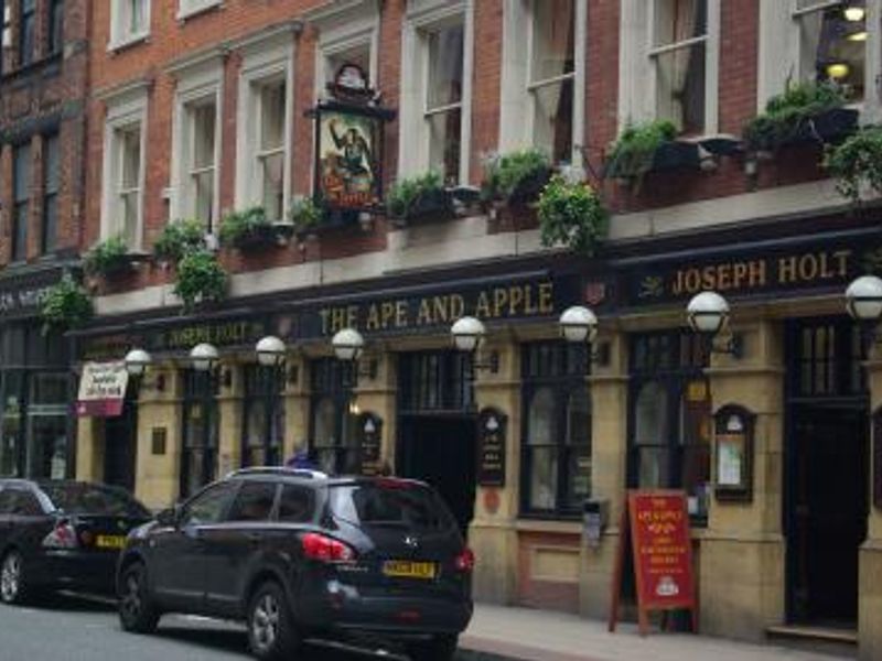 Town Hall Tavern, Manchester - CAMRA - The Campaign for Real Ale