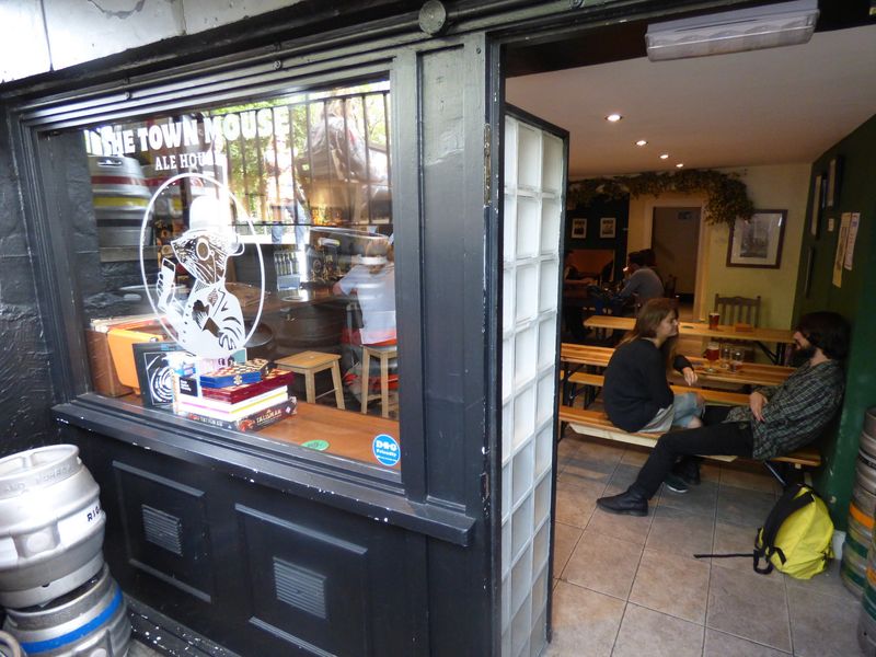 Holy Hobo, Newcastle upon Tyne - CAMRA - The Campaign for Real Ale