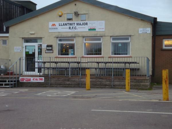 Llantwit Major Rugby Club, Llantwit Major - CAMRA - The Campaign for ...